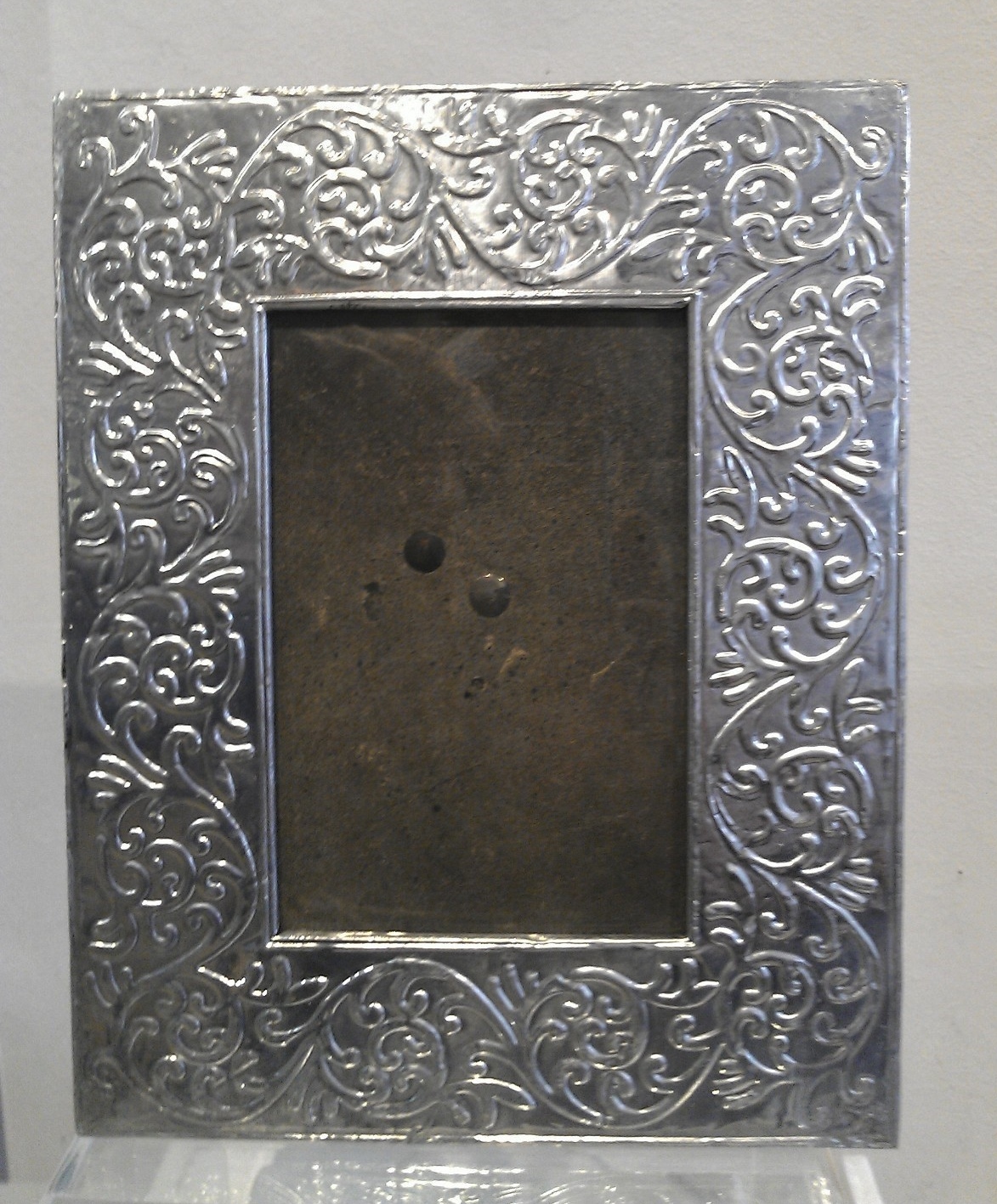 Gifts Metal Frame hand beaten – McNeill Gallery